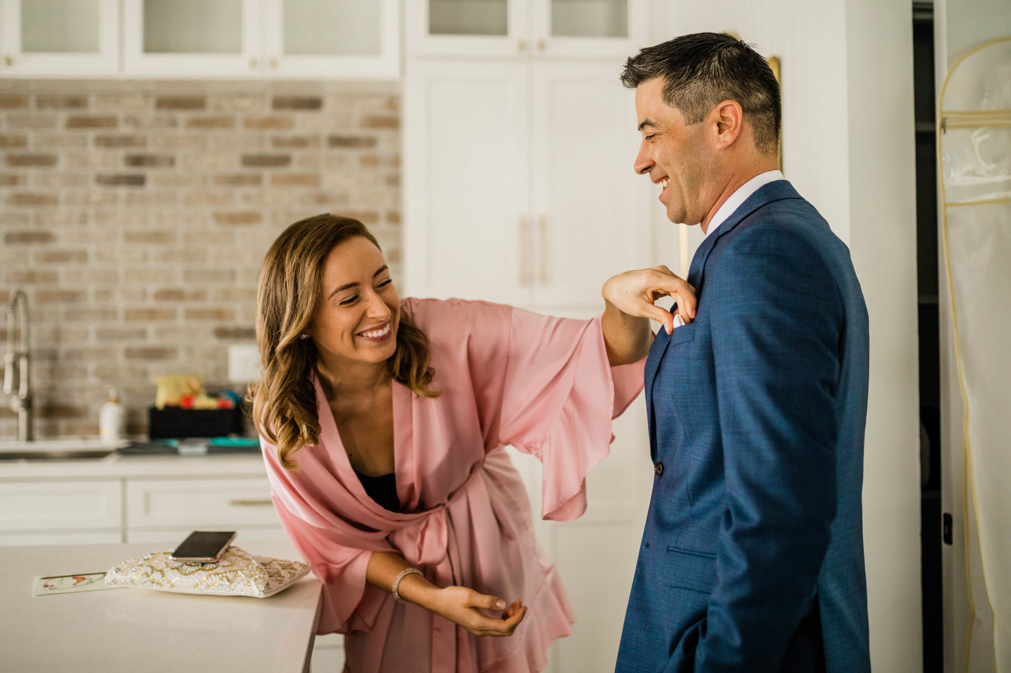 Untraditional Wedding Idea: Getting Ready Together - chelseastratso.com